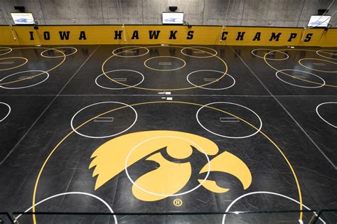 Iowa Mens Wrestling Makes Trip To Bellarmine To Face Former Hawkeye