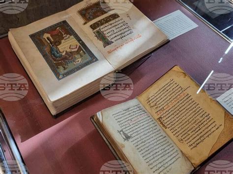 Проф Аксиния Джурова Промяната на глаголицата с кирилицата продължава от края на 9 и век и