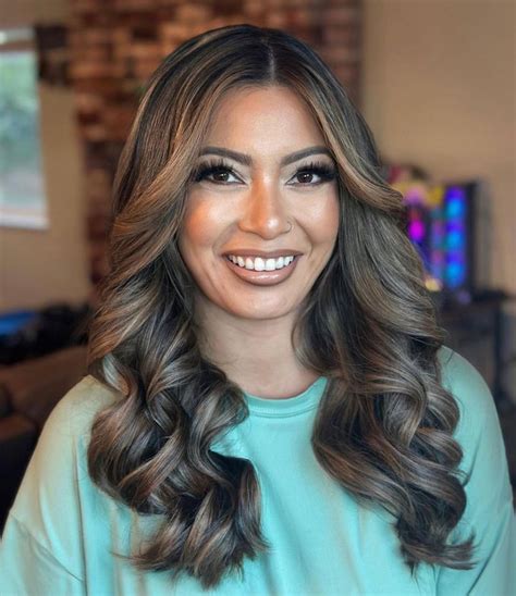 31 Soft Curls Hairstyles To Embrace In 2025