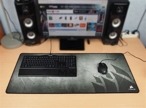 Corsair MM350 Mouse Pad Review - Packaging & Material | TechPowerUp