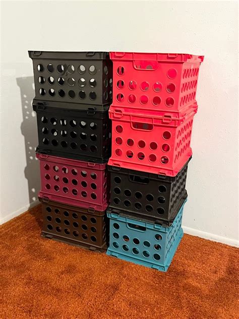 Sterilite ~ 8 Stackable Crates