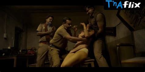 Andrea Jeremiah Butt Underwear Scene In Anel Meley Panithuli