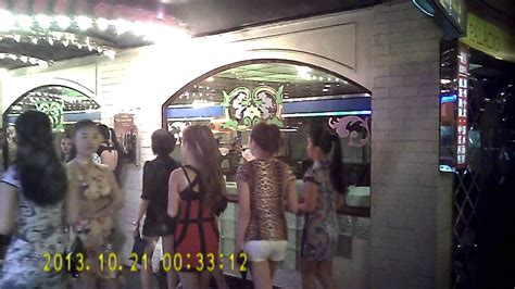 マカオ リスボア回遊魚4 Macau Lisboa Girls Youtube