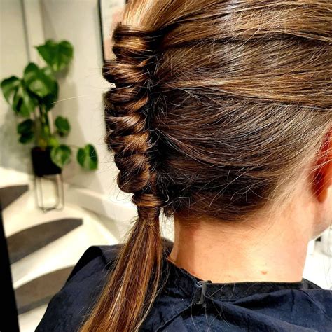 Acconciature Capelli Medi Tante Idee Per Ogni Occasione Trucchitv