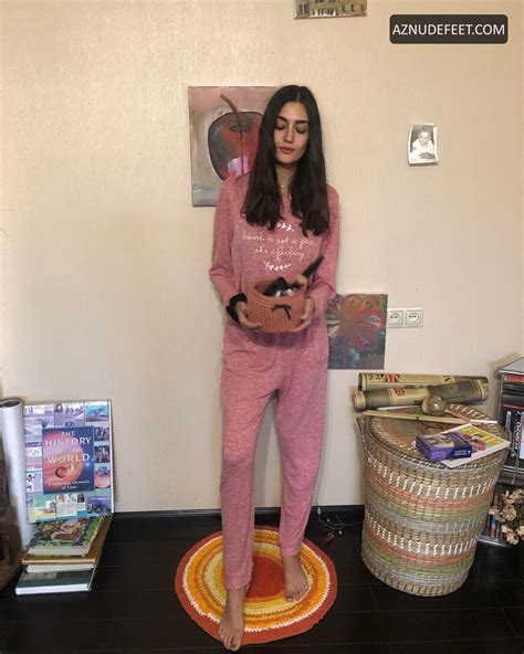 Anna Grigoryan Feet Aznudefeet