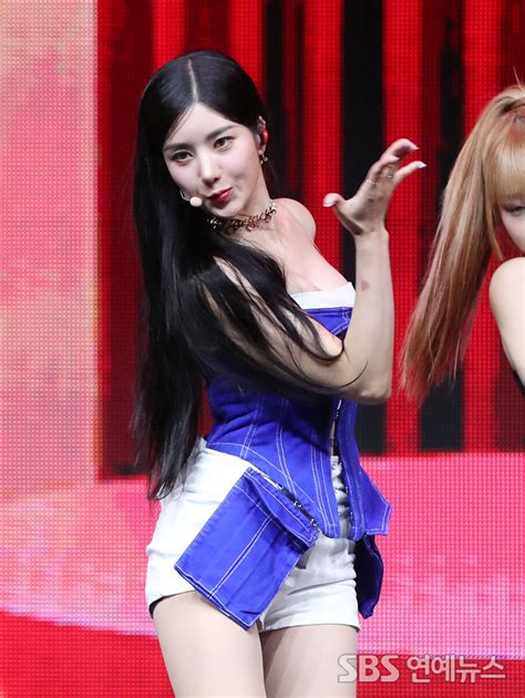 [e포토] 권은비 섹시 카리스마 매력