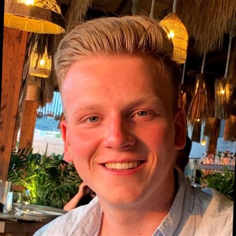 Tom Van Dam Linkedin