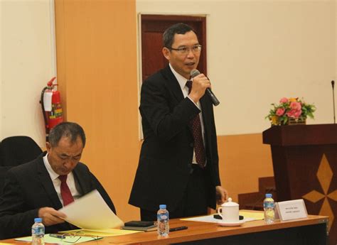 Mpt ປະທານສະພາແຫ່ງຊາດ ລົງເຄື່ອນໄຫວຢ້ຽມຢາມ ສູນອິນເຕີເນັດແຫ່ງຊາດ ກະຊວງເຕັກໂນໂລຊີ ແລະ ການສື່ສານ