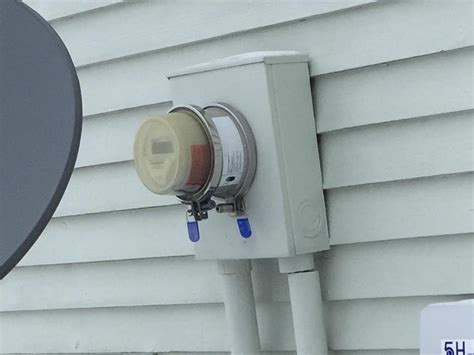 Whats Up With The Ring Between The Meter And The Enclosure R Askanelectrician