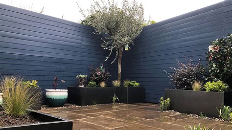 Fence Types Explained Create A Stylish Garden Boundary Homebuilding