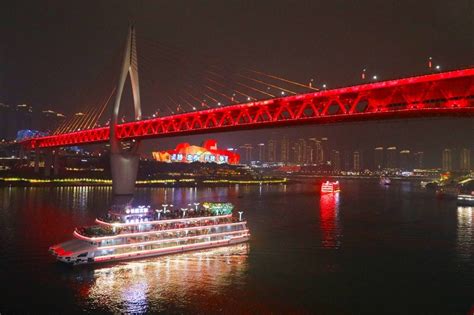 图片新闻｜重庆：春节“两江”游火爆 重庆日报