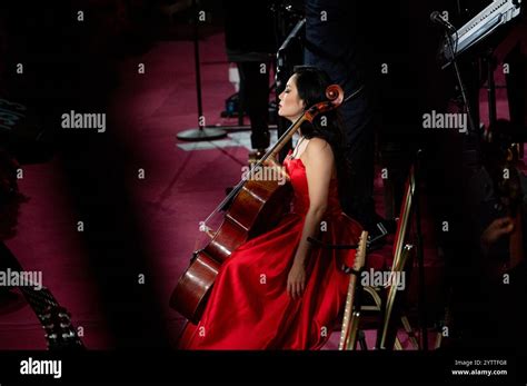 Cellist Tina Guo Attends Vaticans Concert With The Poor At The Paul
