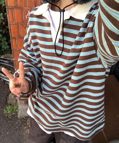 데일리쥬 뉴스론 스트라이프 기모 카라 맨투맨