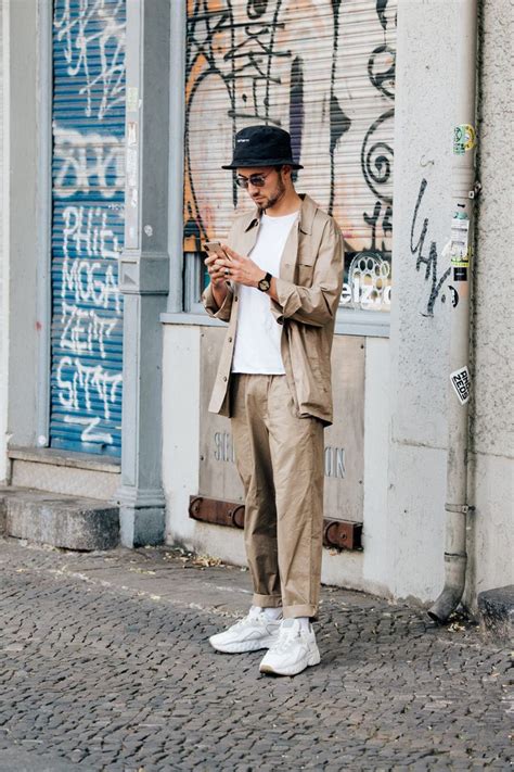 Streetstyle на Неделе моды в Берлине | Недели моды, Моды, Майка-алкоголичка