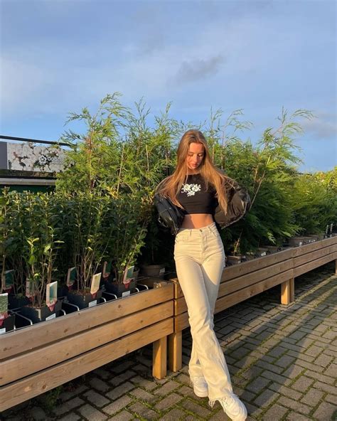 Julia Belza Image