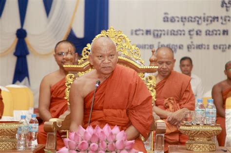 ព្រះសង្ឃ មន្រ្តីរាជការ និងប្រជាពលរដ្ឋក្នុងខេត្តសៀមរាប