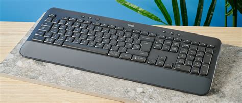Logitech Signature K650 Wireless Keyboard Review Tom S Guide