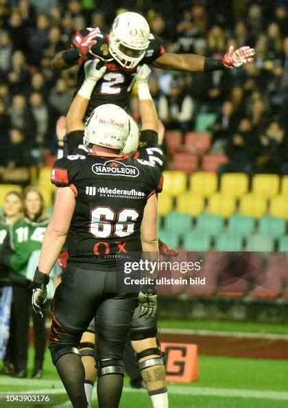 David Mccants Runningback Jan Lanser Offense Line Schwaebisch Hall Photo Dactualité Getty