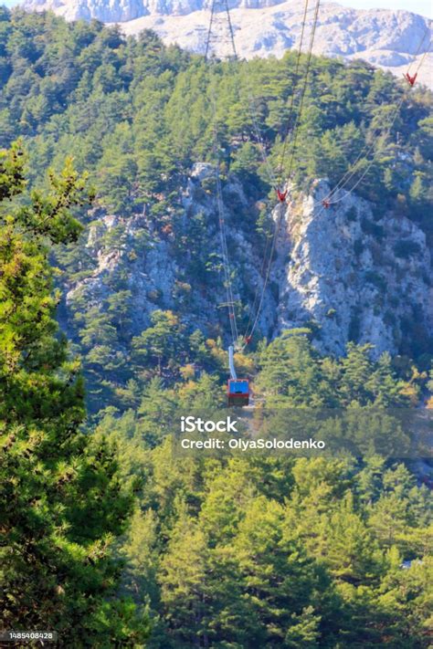 터키 안탈리아 지방의 타탈리 산 꼭대기로 이어지는 로프웨이의 케이블카 0명에 대한 스톡 사진 및 기타 이미지 0명 경관