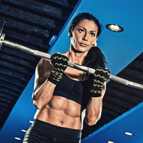 7 Best Barbell Bicep Exercises For Sleeve Busting Arms 7 Best Barbell Bicep Exercises For Sleeve Busting Arms