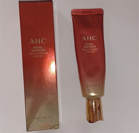 Крем для кожи вокруг глаз AHC AHC с комплексом женьшеня Royal Saponin ...