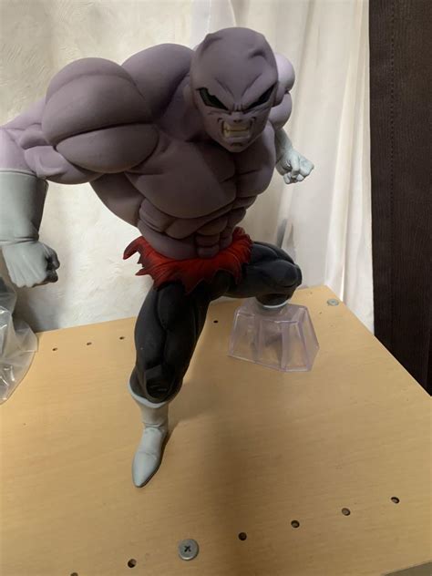 ドラゴンボール フィギュア ジレン 一番くじ最安値 メルカリ