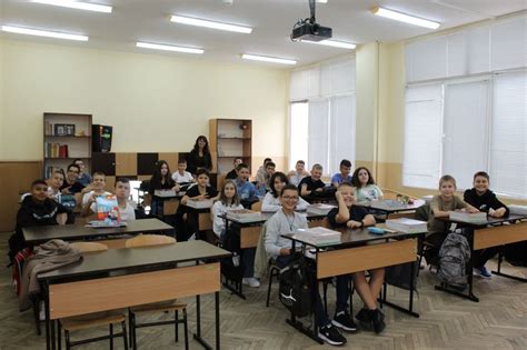 Честит първи учебен ден Учебна 2024 2025 г ОУ Никола Й Вапцаров Казанлък