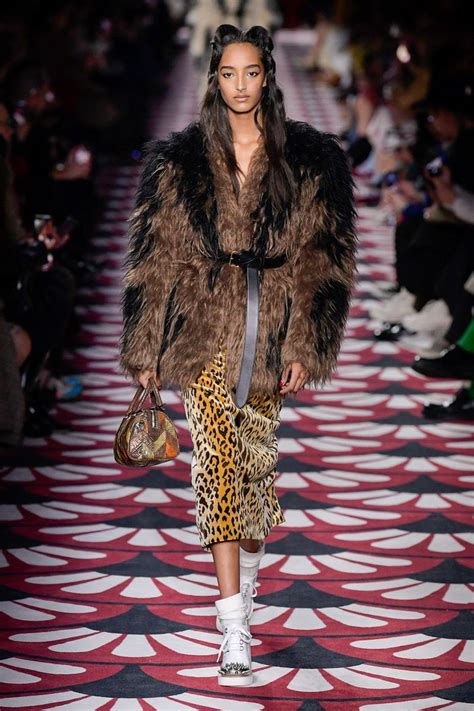 Miu Miu F W 20 Show Miu Miu Miu Miu F W 20 Show Miu Miu