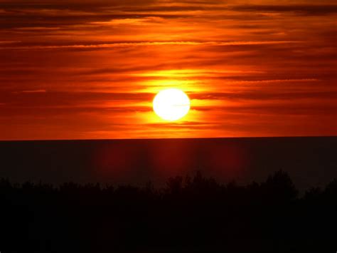 무료 이미지 자연 수평선 구름 태양 해돋이 일몰 햇빛 새벽 분위기 여름 황혼 저녁 잔광 아침에 붉은 하늘 3264x2448 928255
