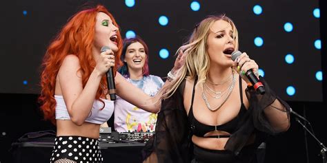 Tana Mongeau And Bella Thorne Hang Out In Nyc After Big Fight