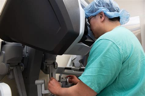 New Single Incision Thoracic Robotic Surgery Offers Faster Less