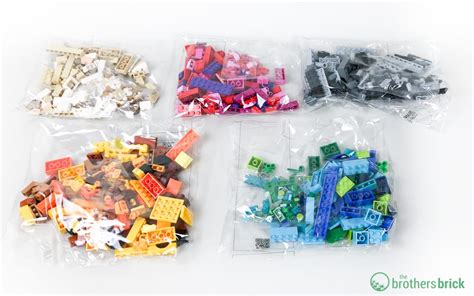 LEGO Classic 11021 90 Years of Play: a blast from the past [Review ...