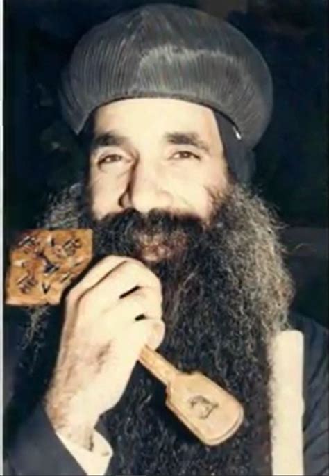 Pin Van Romany Fawzy Op الانبا كيرلس اسقف نجع حمادى