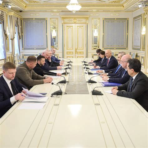 Володимир Зеленський Сьогодні зустрівся з міністром закордонних справ Туреччини Хаканом