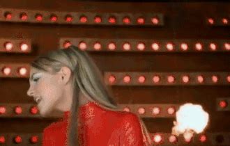 Britney Spears Oopsi Did It Again Cant Stop The Pop