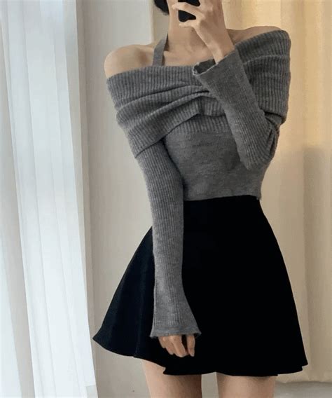 여리연말룩🖤 셔링 리본 초커 홀터 넥 트임 오프 오픈 숄더 투웨이 허리잘록 와이드 소매 크롭 스판 가을 겨울 니트