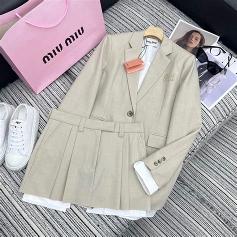 Комплект одежды Miu Miu купить на Ozon по низкой цене 1776792163