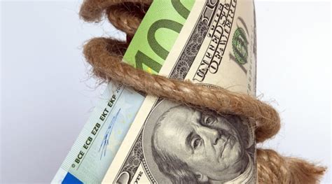 Как узнать задолженность за свет — по лицевому счету по адресу