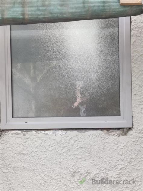 Patching Roughcast Cladding 782529 Builderscrack