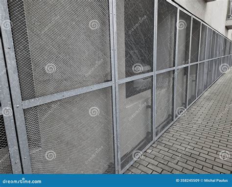 Steel Cladding Of A Building With A Expanded Metal Lattice Structure