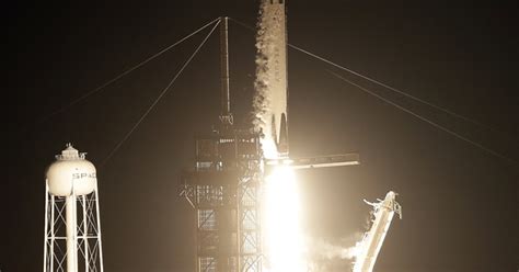 스페이스x 첫 유인 우주 캡슐 발사6일간 임무 수행