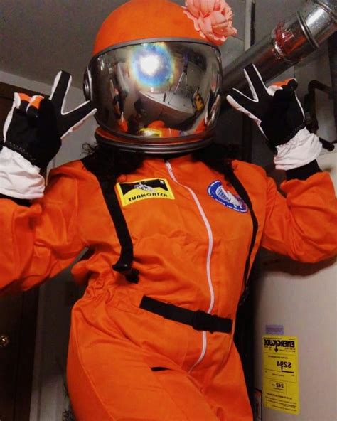 Pin By Freakerster 🐾 On Among Us Cosplay Quick Costumes