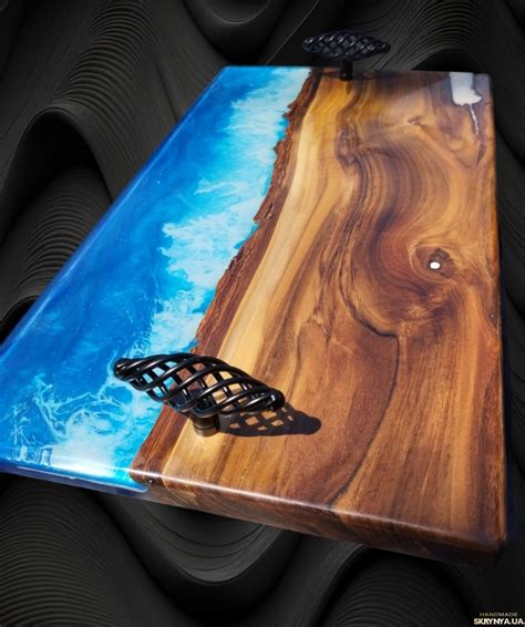 Купити Таця підніс із дерева та епоксидної смо Skrynya Ua