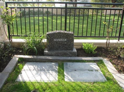 Kenneth Robert Handler 1944 1994 Find A Grave äreminne