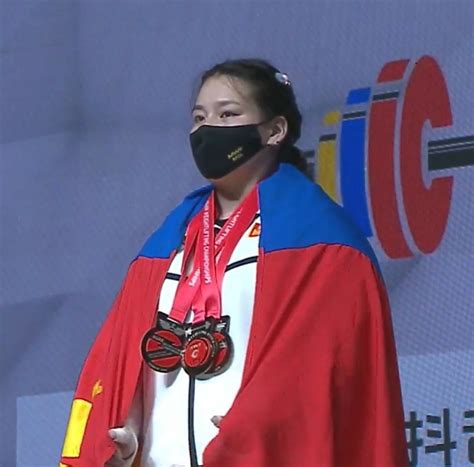 М Анхцэцэг Азийн аваргаас хүрэл медаль хүртлээ