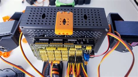 3d Printed Robot Kit For Arduino Youmakerobots Youmaketech
