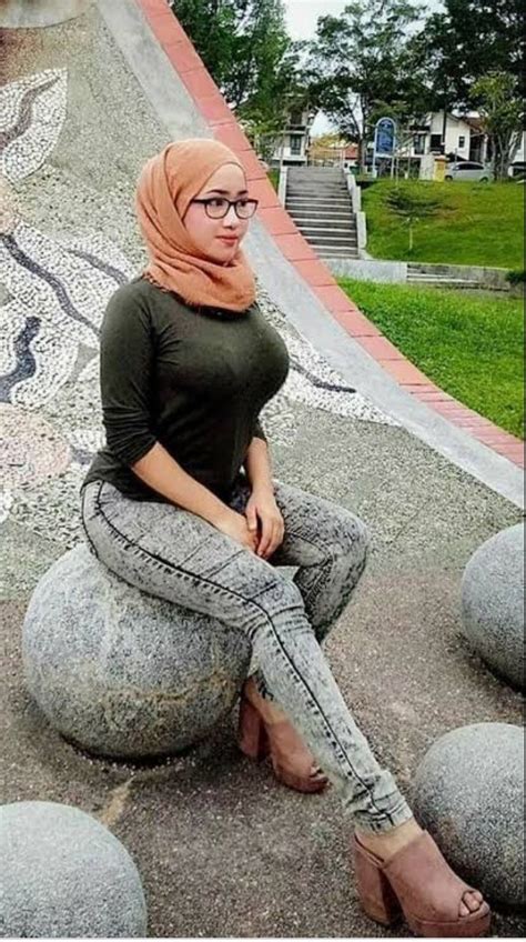 Beautiful Hijab Girl Beautiful Muslim Women Beautiful Women Naturally