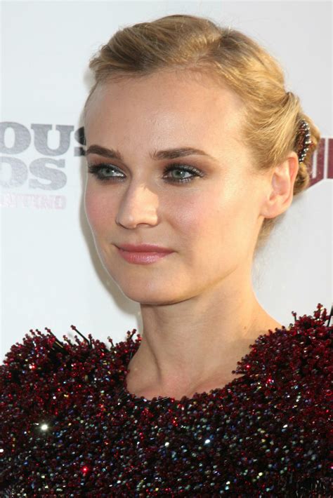 Diane Kruger Arriving At The La Premiere Of Inglourious Basterds At