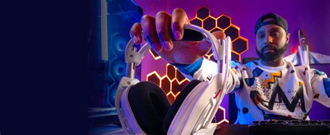 Amazon Com Logitech G Astro A Omni Platform Wireless Gaming Headset Base Station For Ps