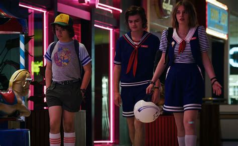 Scoops Ahoy Costume Stranger Things At James Silvers Blog
